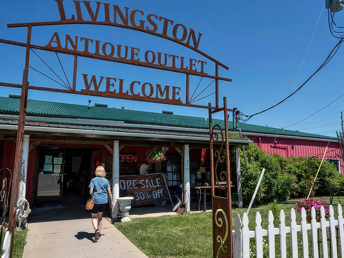 Step inside where multiple dealers create a treasure maze that could keep you browsing for hours.