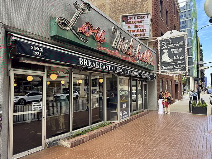 Classic Chicago architecture meets timeless diner charm - some traditions never go out of style, thank goodness.