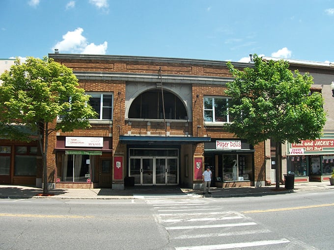 Massena's brick buildings and vintage storefronts create a budget-friendly shopping district. Your wallet breathes easier just looking at it!