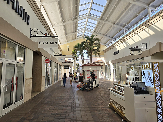 Covered walkways mean you can shop in air-conditioned comfort. Florida's sun is no match for the serious bargain hunter.