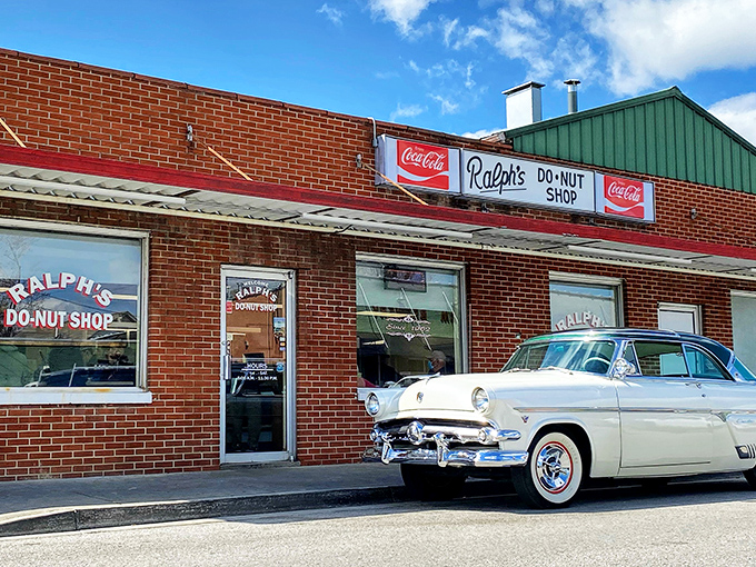 Classic American diner vibes meet timeless donut craftsmanship - some things never go out of style, thankfully.