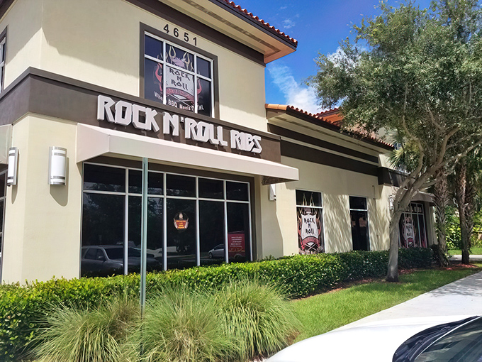 The bold "RIBS" sign makes a promise that the kitchen absolutely keeps. No encore necessary&mdash;you'll be back.