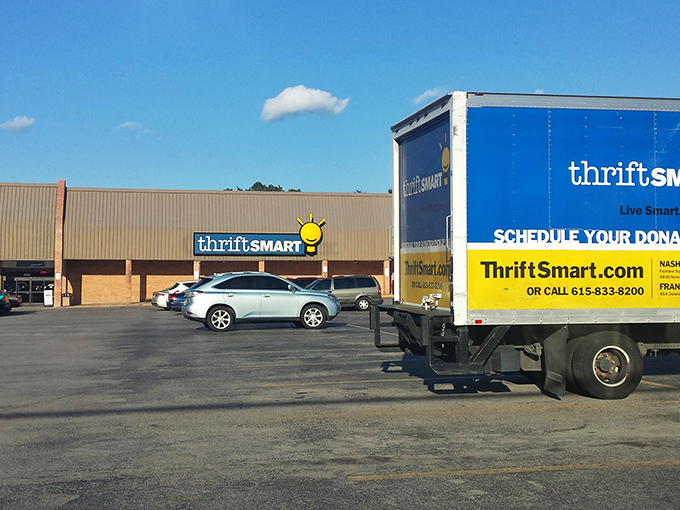 This Nashville thrifting hotspot illuminates the path to style salvation for the budget-conscious fashionista.