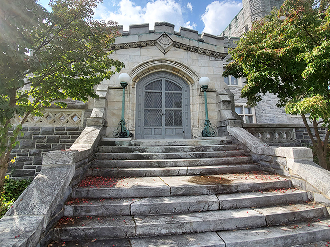 These stone steps have witnessed a century of grand entrances. Your sneakers might feel slightly underdressed for the occasion.