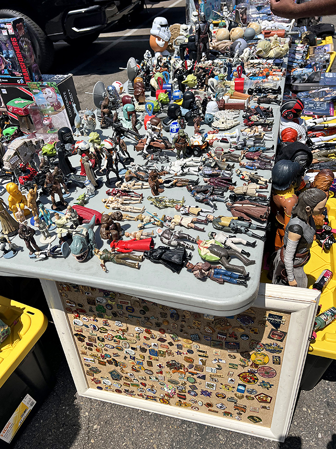 One collector's childhood memories are another's collectible gold mine. This Star Wars-heavy display would make George Lucas himself stop for a browse.