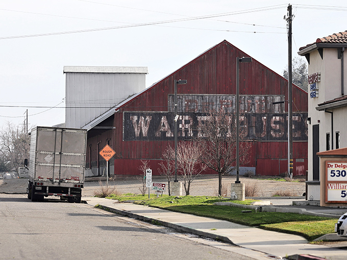 The faded "WAREHOUSE" lettering on this vintage barn isn't hipster d&eacute;cor&mdash;it's the real deal, a reminder of Williams' authentic agricultural roots.