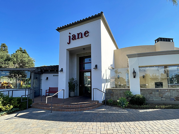 Jane at the Marketplace brings California farm-fresh philosophy to life with a sleek, modern setting that says "yes, healthy food can also be indulgent."