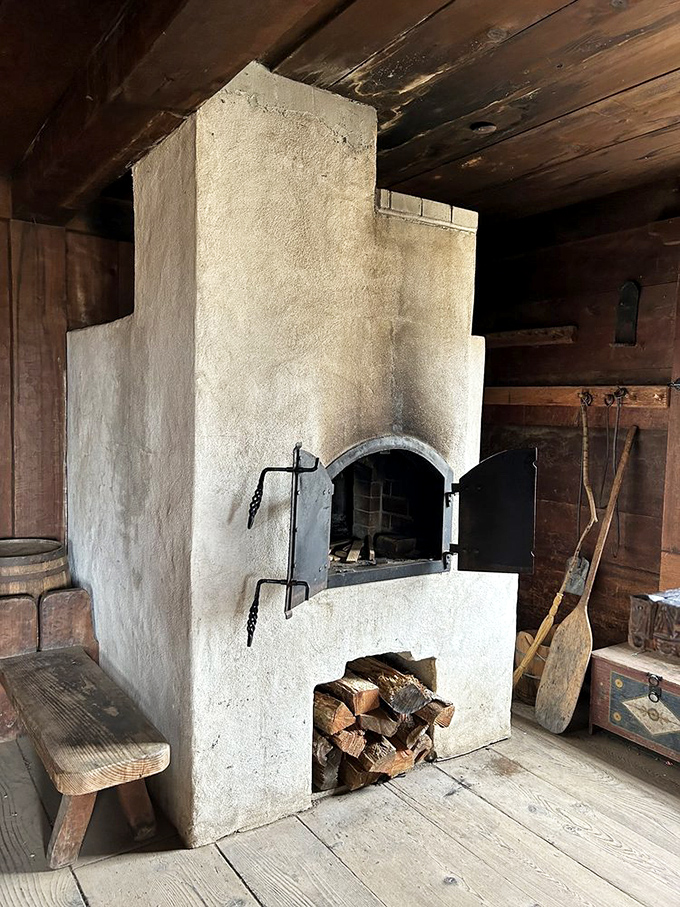 Before there were air fryers, there was this Russian brick oven&mdash;the original slow food movement that kept settlers warm and well-fed.