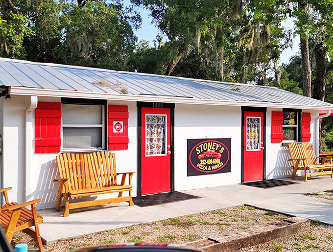 Stoney's bright red shutters practically scream "come in!" &ndash; proof that in Steinhatchee, even pizza joints embrace the coastal cottage aesthetic. 