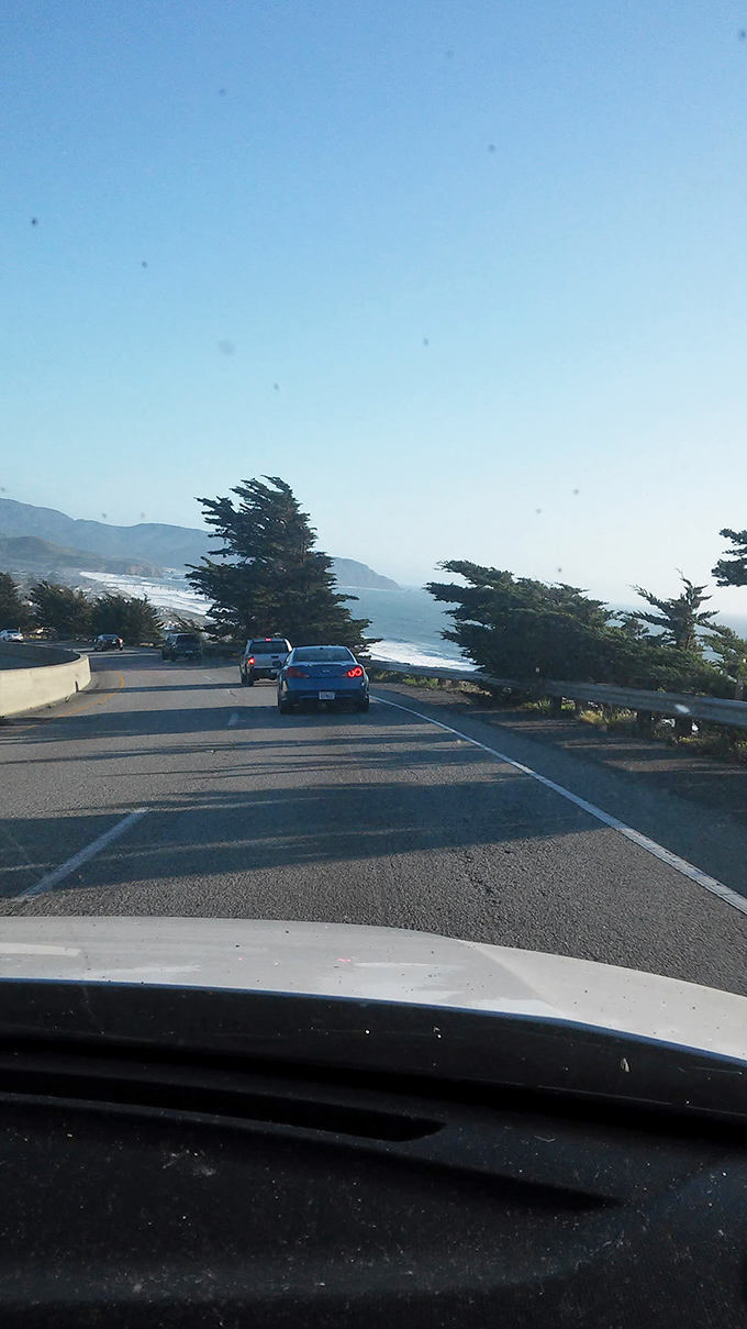 That magical moment when the Pacific Ocean meets the horizon, reminding you why people have been writing songs about California dreaming for decades.
