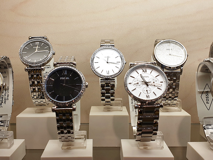 Time literally stops when you spot these watches at 60% off. Suddenly being fashionably late has never looked so good.