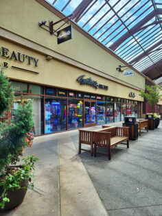 The Gigantic Outlet Mall In Oregon Where You Can Shop All Day For Just $50