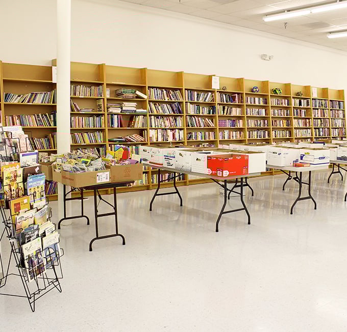 Bookworms beware&mdash;you might need to call in late to work tomorrow. This literary labyrinth could keep you captivated for hours.