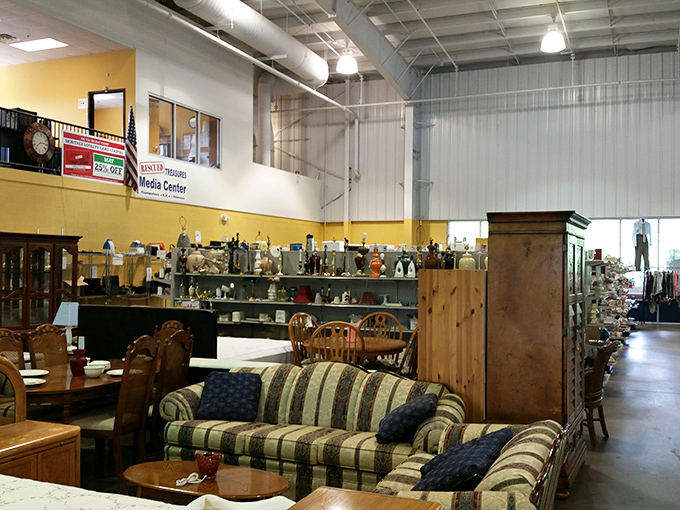 The furniture showroom rivals upscale department stores, minus the salespeople following you around and the heart-stopping price tags.