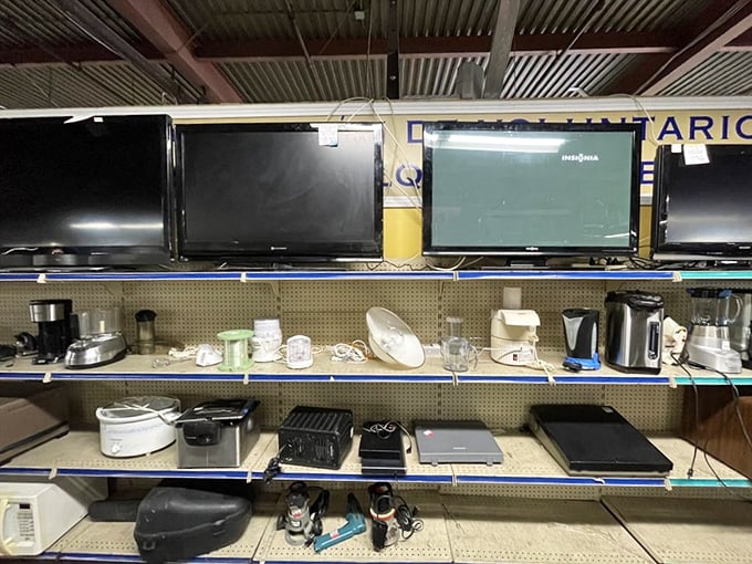 The electronics graveyard&mdash;where yesterday's cutting-edge technology finds new purpose. That rice cooker might just make the best risotto of your life!