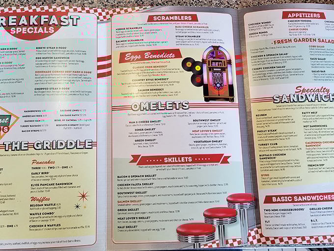The menu reads like a love letter to American classics &ndash; breakfast all day, hearty skillets, and those legendary hashbrowns that have Wisconsin locals setting their alarms early.