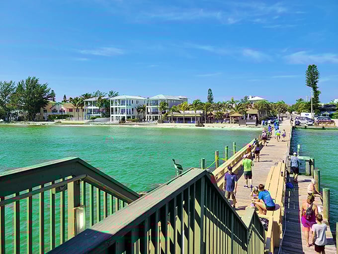 The historic city pier welcomes strollers and anglers alike. Where catching fish and catching up with neighbors happen simultaneously.