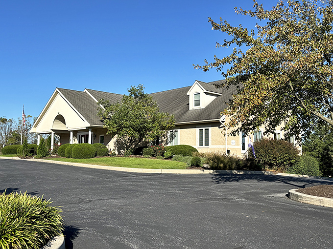 The community center stands like a friendly neighbor who always has the porch light on. No pretentious columns or intimidating grandeur&mdash;just welcoming practicality. 