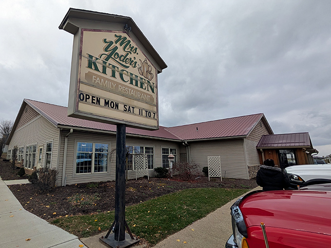 Mrs. Yoder's Kitchen isn't trying to be Instagram-worthy&mdash;it's too busy serving food that makes your grandmother's cooking seem merely adequate.