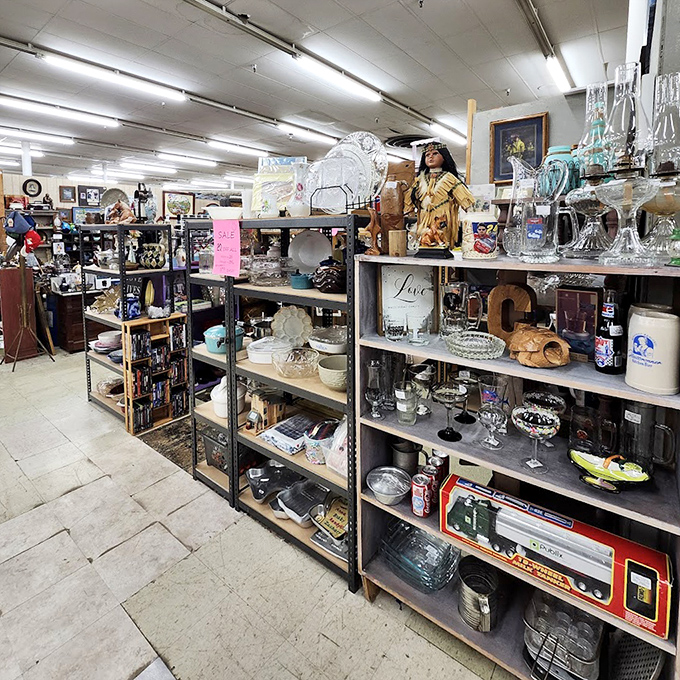 Every shelf tells a story, every item awaits its next chapter. From vintage glassware to decorative figurines, these treasures are just waiting for the right person to find them.