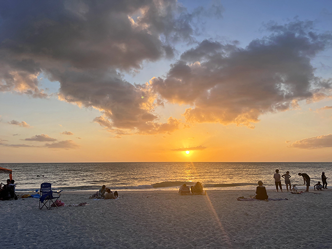 Mother Nature's nightly light show makes even the most jaded beachgoer pause mid-conversation. Sunsets here are worth scheduling your entire day around.