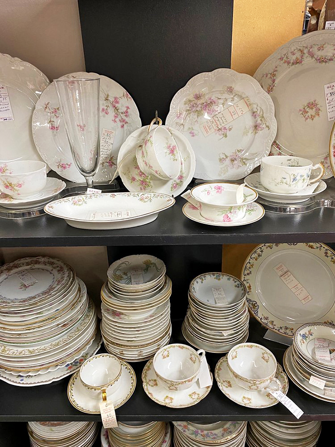 Delicate floral patterns and gold trim that would make your grandmother proud. Sunday dinner would feel positively regal with these beauties.