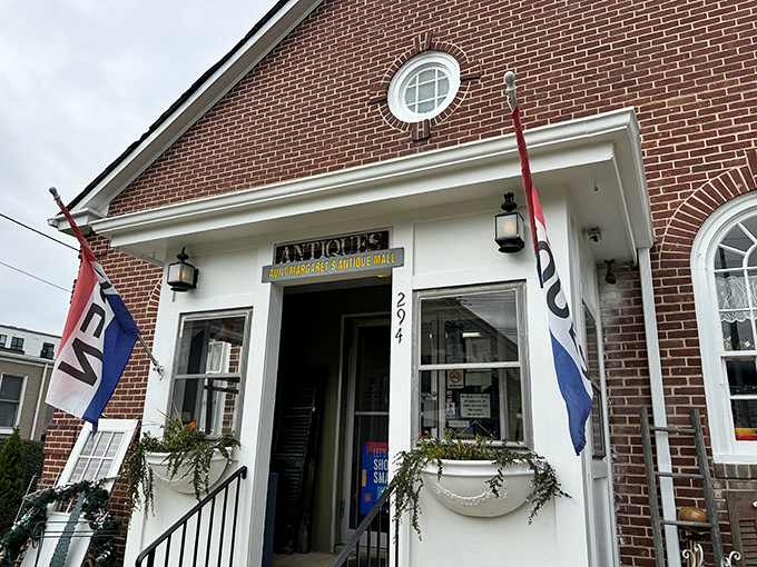 Newark's downtown charm extends to this cozy brick building filled with antique possibilities.