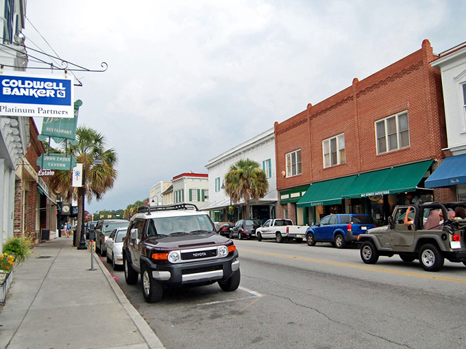 Beaufort's waterfront district showcases why Hollywood keeps returning to film their most romantic Southern stories here.
