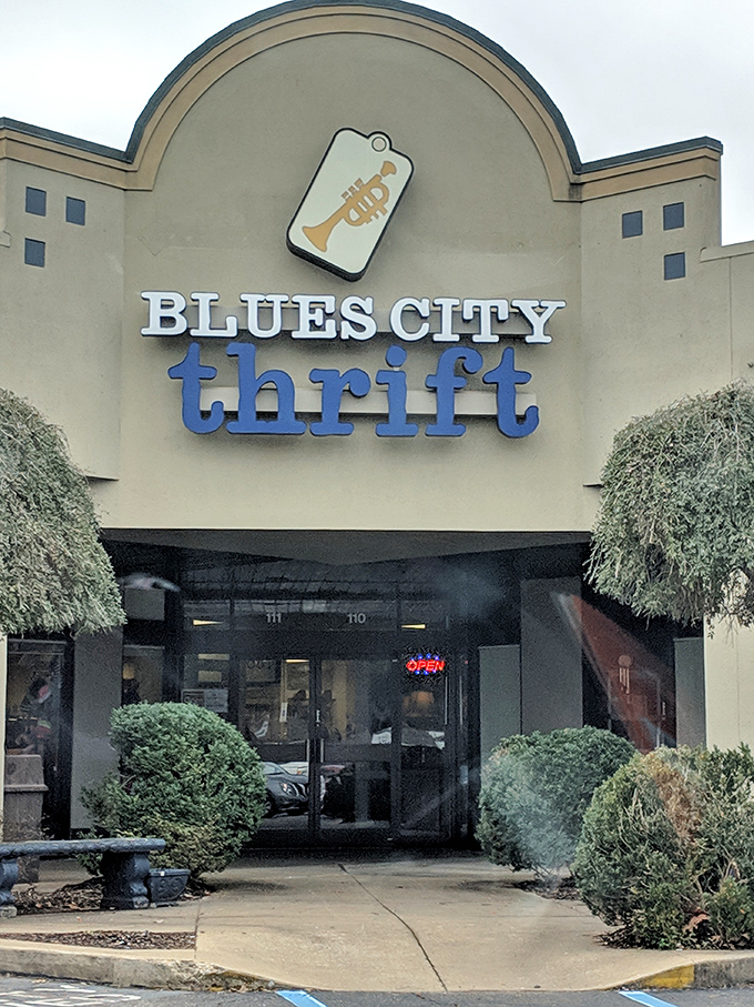 Blues City's tag logo hits the right note, promising treasures as smooth as Memphis soul. 