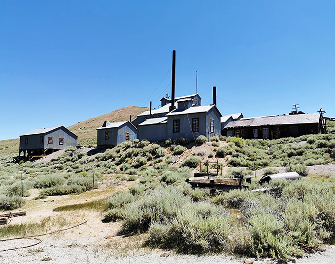 Bodie&rsquo;s blue house stands quietly, a timeless reminder of Gold Rush days against the desert air.