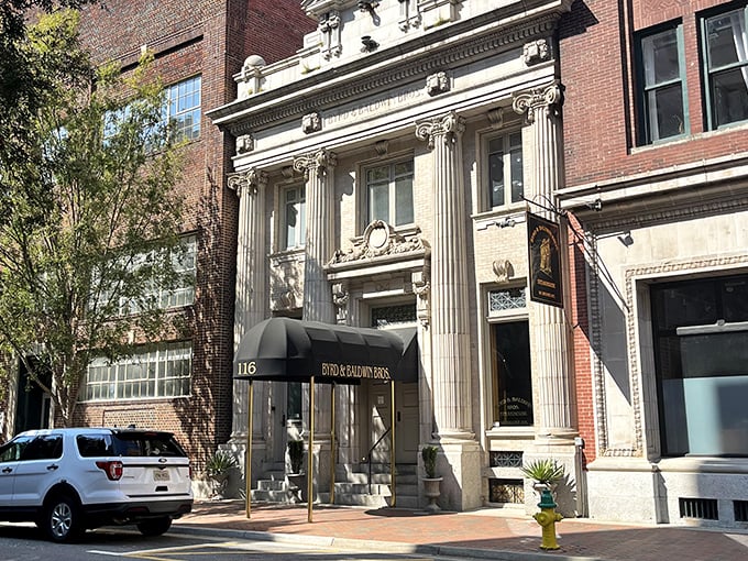 Banking on great taste! This former financial institution now makes deposits directly to your taste buds.