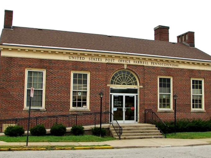 Farrell's quiet streets promise the kind of budget-friendly living that makes retirement dreams come true.