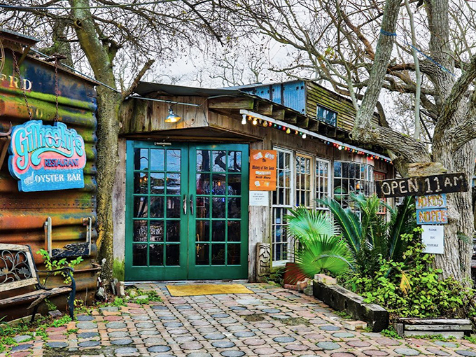 Gilhooley's looks like it was built by seafood-loving pirates. That weathered wood has witnessed countless oyster revelations!