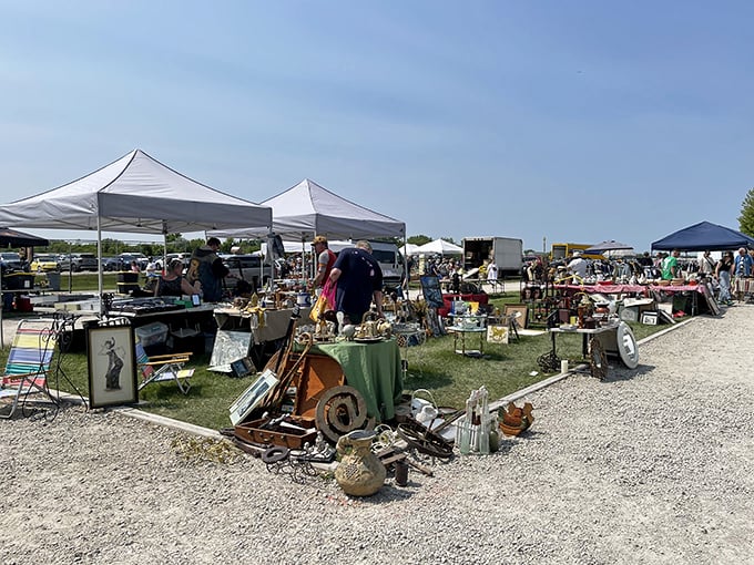 Under open skies, treasure hunters examine everything from vintage doorknobs to yesterday's memories.