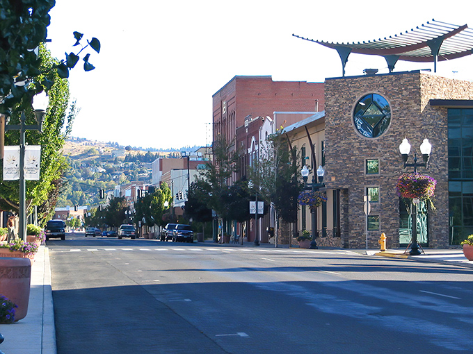 Klamath Falls stretches out like a high desert painting with mountains as the perfect frame.