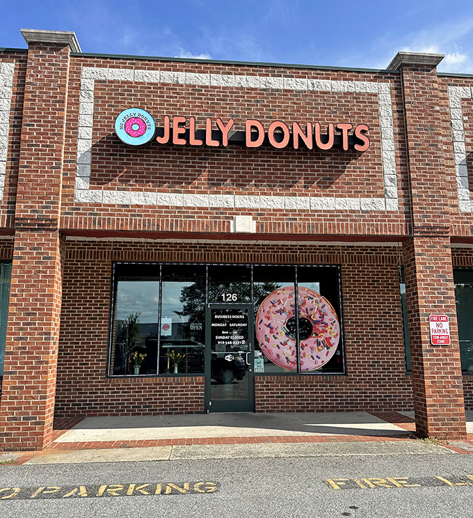 When jelly donuts get their own shop, you know North Carolina takes its filled pastries seriously. 