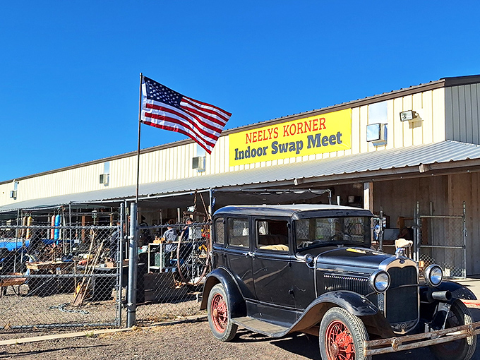 Welcome to bargain central, where the desert meets deals and every booth promises a new discovery around the corner.