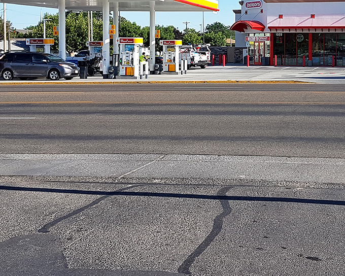 Ontario's wide streets have room for actual parking spaces - remember those? - without feeding hungry meters. 