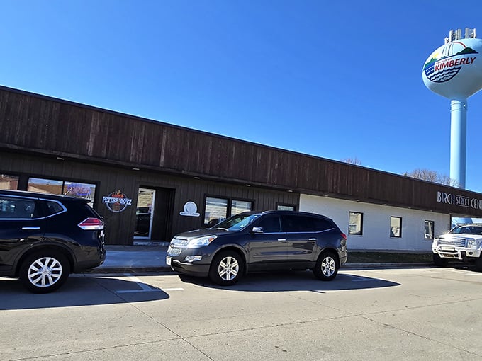 Texas swagger meets Wisconsin charm in this strip mall gem where authentic Lone Star flavors found their northern home.