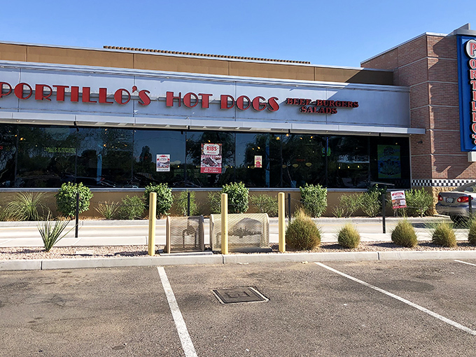 Modern meets timeless at this sleek spot where Chicago's greatest hits get the Arizona treatment.