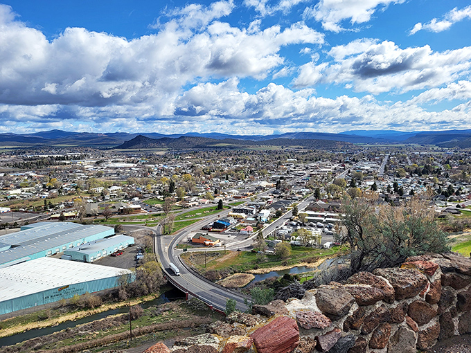 Prineville's high desert views come standard with every sunset, no premium pricing required.