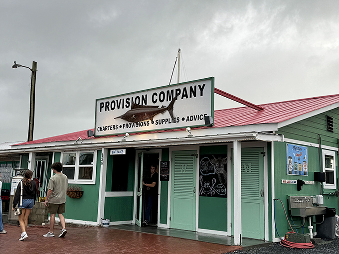 When your restaurant looks like a working dock, you know the fish is fresher than morning.