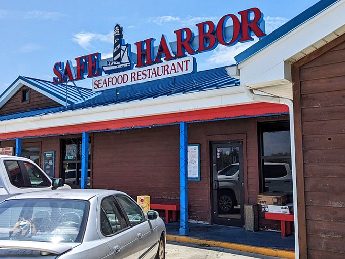 Safe Harbor's seaside charm comes with a lighthouse view. Where seafood this fresh deserves a picture-perfect setting.