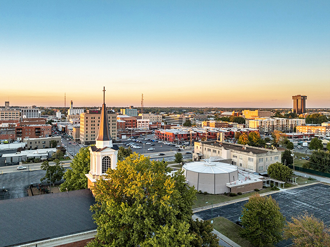 Springfield's skyline shows you can have city amenities without Manhattan prices - now that's what I call smart living. 