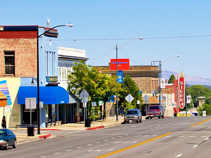 Susanville's main drag serves small-town realness with a side of nostalgia. That SIERRA sign practically screams "Norman Rockwell was here!"