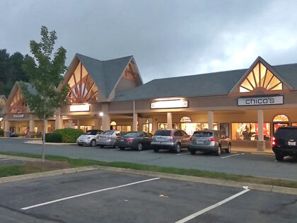 6 Massive Outlet Malls In North Carolina That Sound Too Good To Be Real