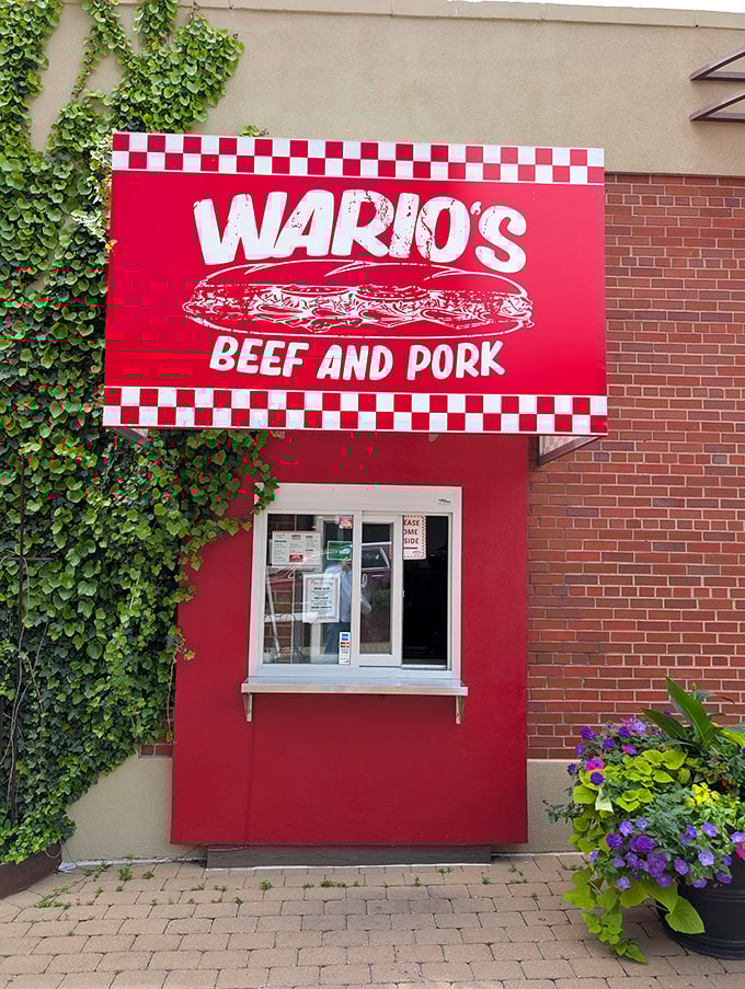 That bold red signage practically shouts "beef and pork paradise" to anyone within a three-block radius.