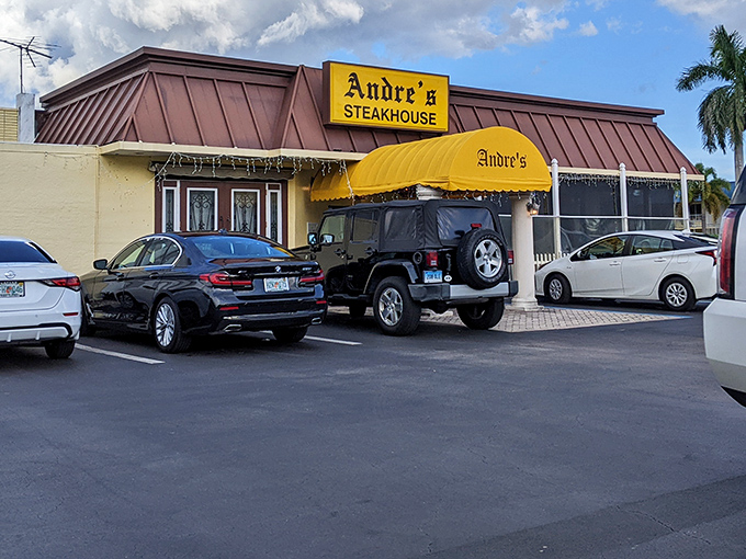 A full parking lot at dinner time is the best restaurant review you'll ever need.