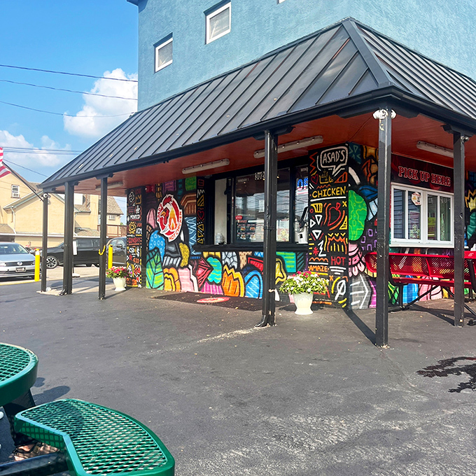 The perfect bite at Asad's: crispy coating, juicy chicken, cool slaw. Like a flavor symphony conducted by a fried chicken maestro.