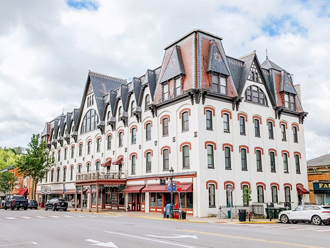 Downtown Bellefonte's historic district boasts architecture that would make any history buff swoon with delight.